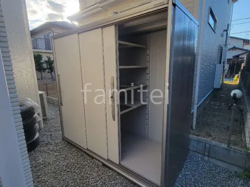 スチール 物置 ヨドコウ エスモ 2100×900×1913 ESF-2109A （現場番号：43907）の施工例 | 外構・リフォーム工事のファミリー庭園