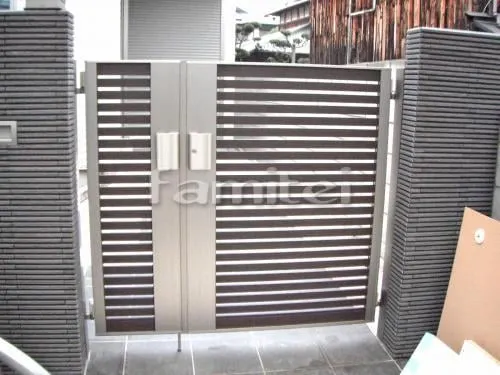 境界フェンス塀 LIXILリクシル ハイグリッドフェンスUF8型 TOEXトエックス 化粧ブロック ユニソン ジャスティ シャイングレー（現場番号：17064）の施工例 | 外構・リフォーム ...